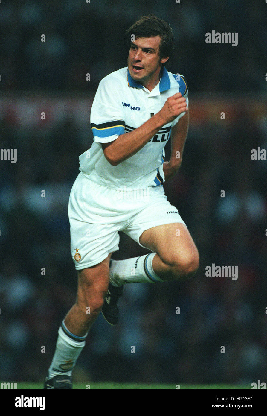 Nicola berti hi-res stock photography and images - Alamy