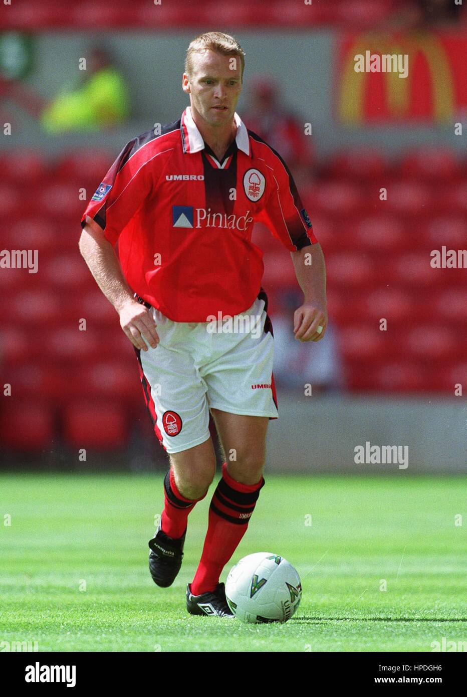 GEOFF THOMAS NOTTINGHAM FOREST FC 02 August 1997 Stock Photo - Alamy