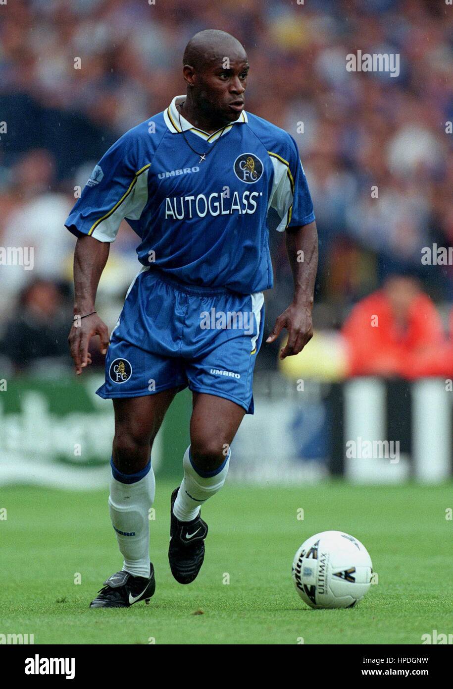 Football frank sinclair hi-res stock photography and images - Alamy