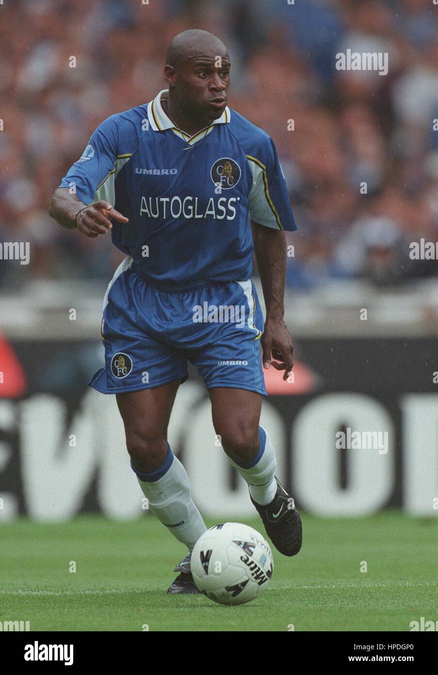 FRANK SINCLAIR CHELSEA FC 04 August 1997 Stock Photo - Alamy