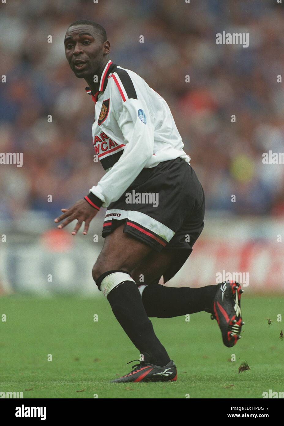 ANDY COLE MANCHESTER UNITED FC 04 August 1997 Stock Photo - Alamy