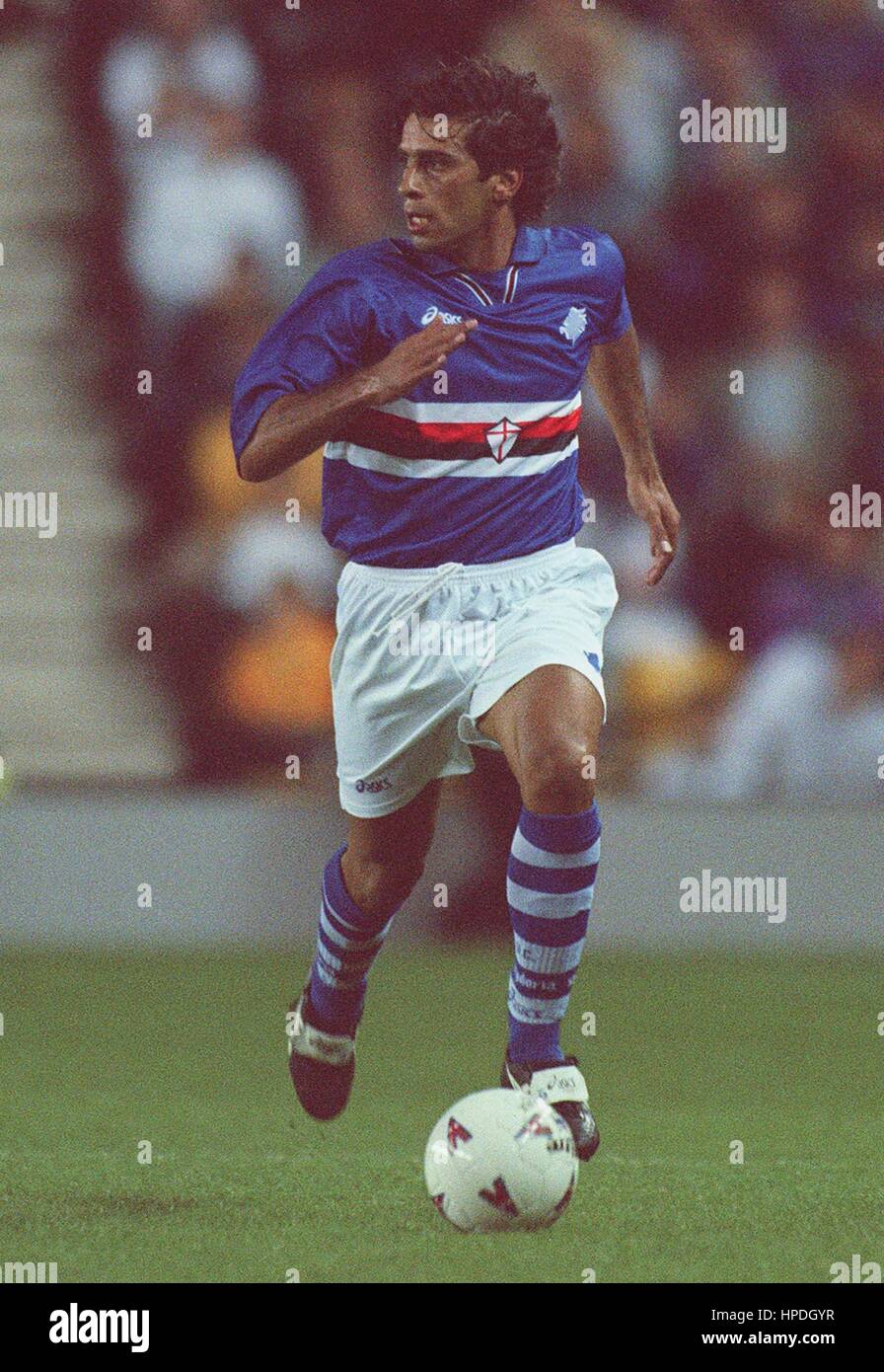 ALESSIO SCARCHILLI SAMPDORIA FC 05 August 1997 Stock Photo - Alamy
