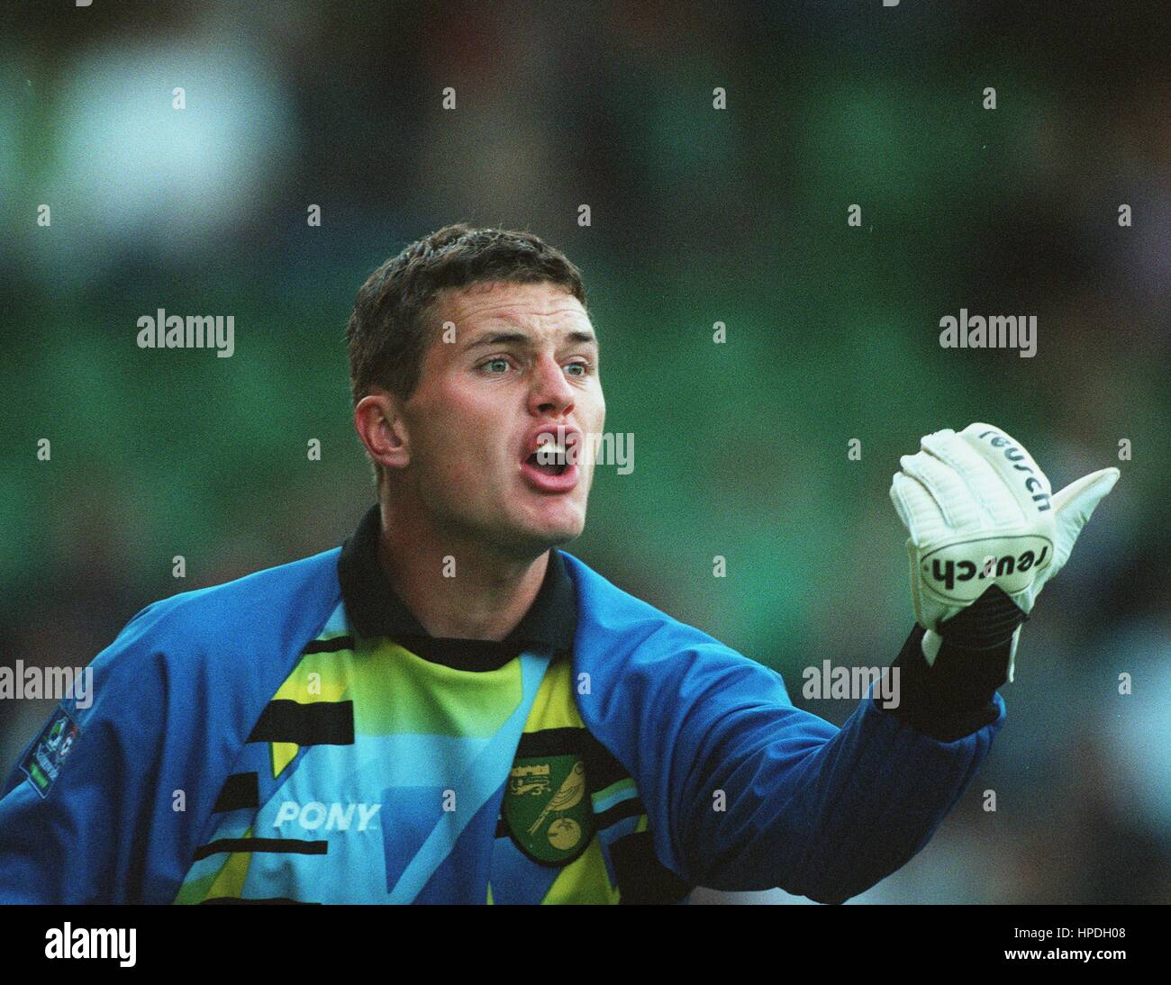 ANDY MARSHALL NORWICH CITY FC 07 August 1997 Stock Photo - Alamy