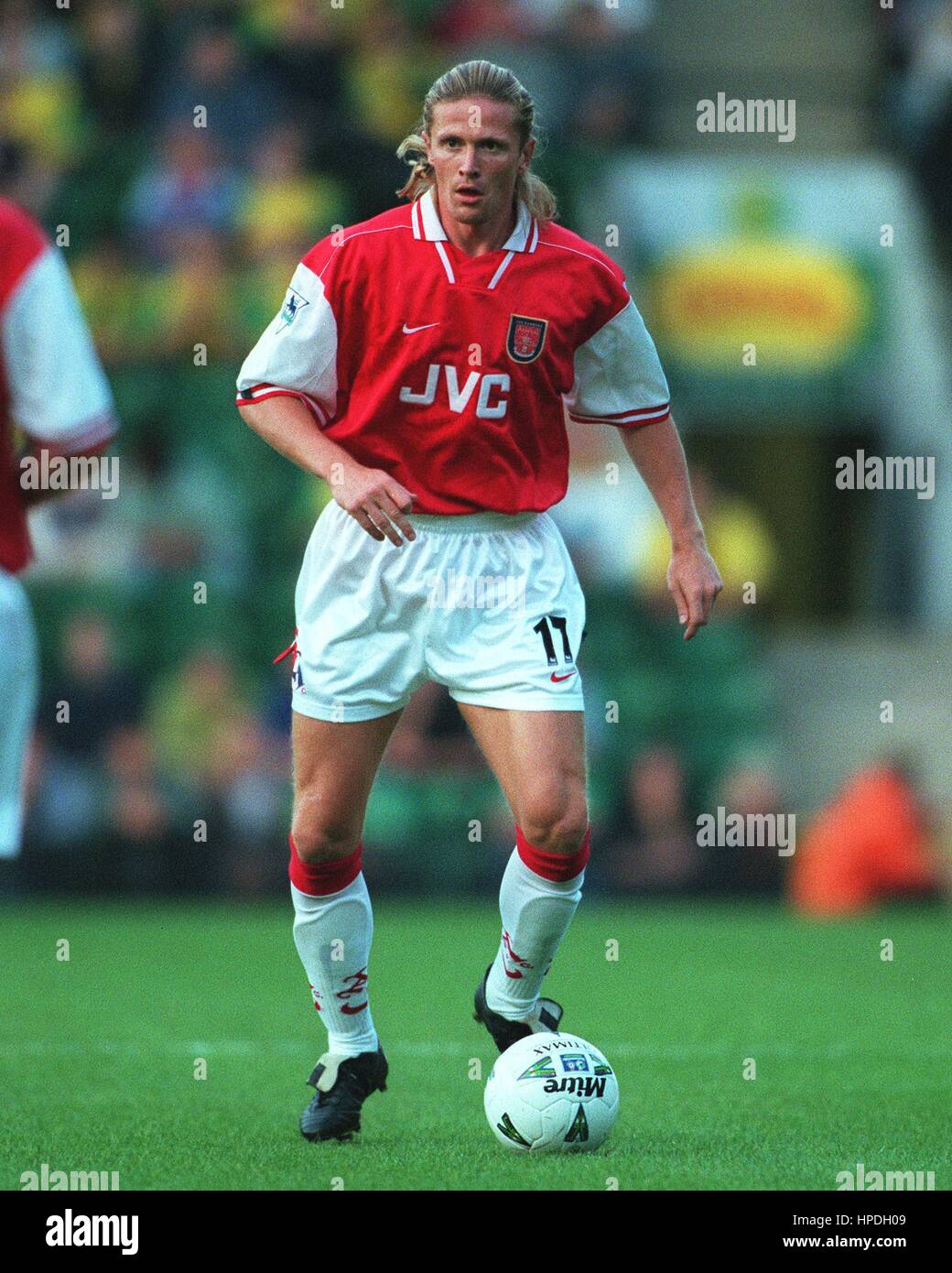 Emmanuel petit arsenal 1997 hi-res stock photography and images - Alamy