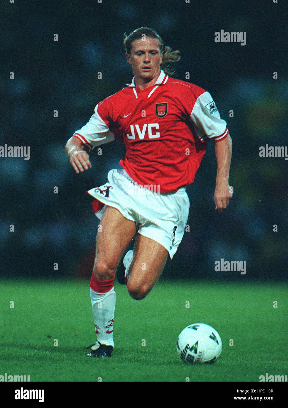 Emmanuel petit arsenal 1997 hi-res stock photography and images - Alamy