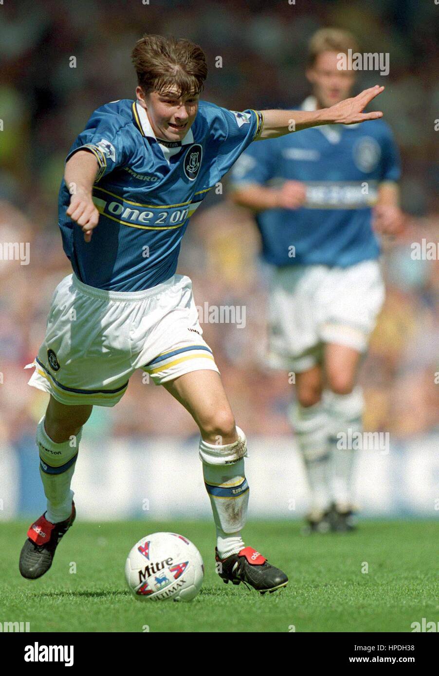 JOHN OSTER EVERTON FC 11 August 1997 Stock Photo - Alamy