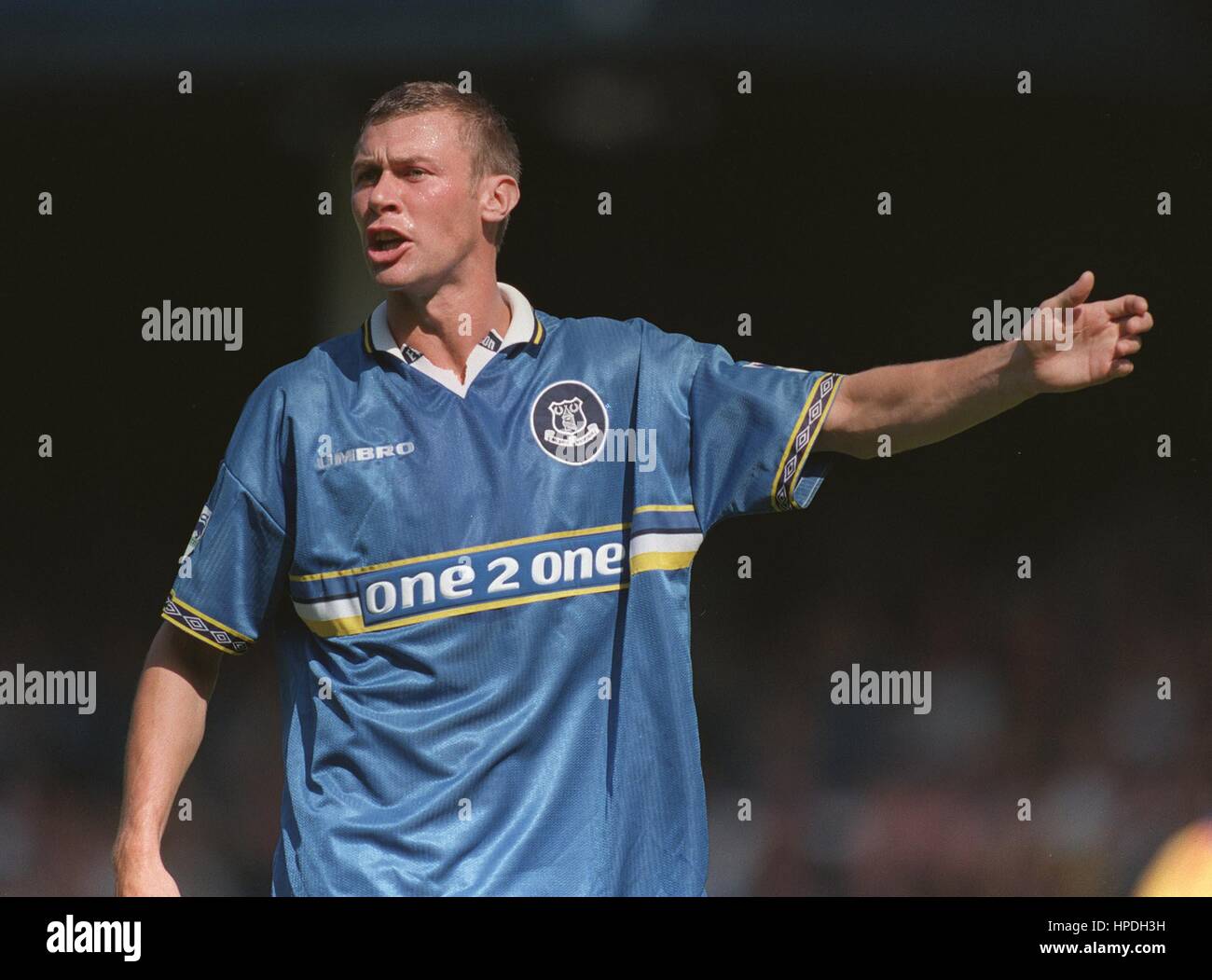 DUNCAN FERGUSON EVERTON FC 11 August 1997 Stock Photo - Alamy