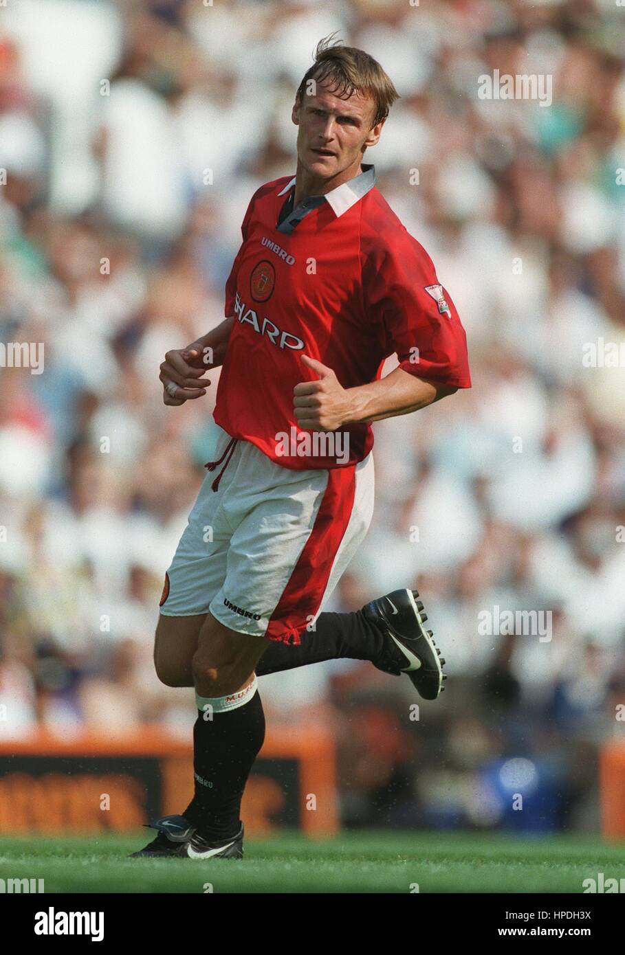 Teddy sheringham 1997 hi-res stock photography and images - Alamy
