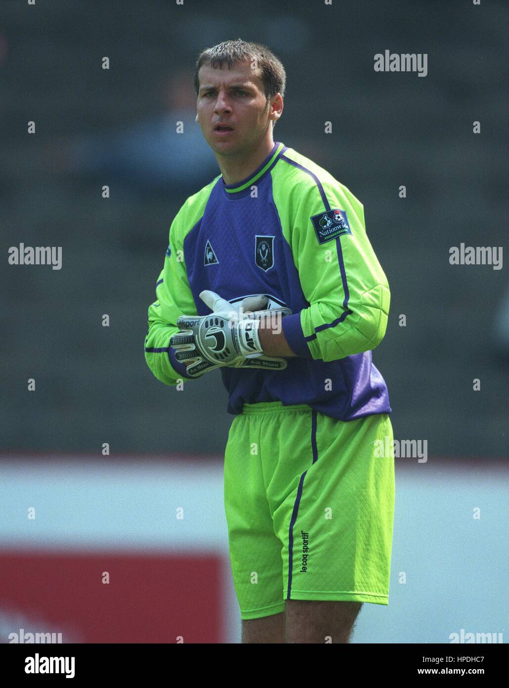 SIMON TRACEY SHEFFIELD UNITED FC 12 August 1997 Stock Photo - Alamy