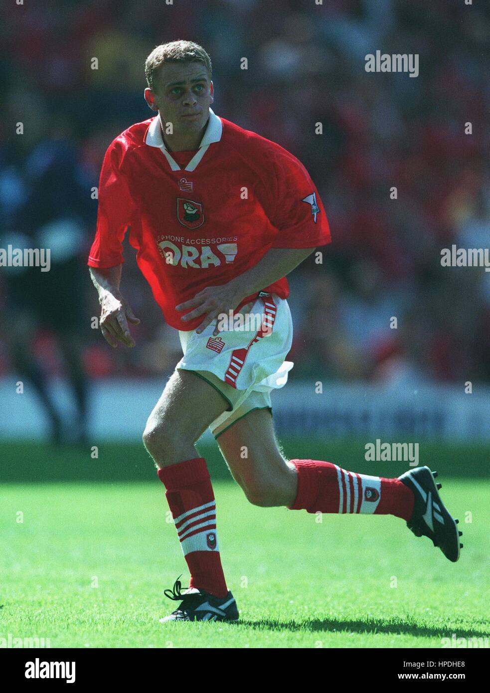 MARTIN BULLOCK BARNSLEY FC 13 August 1997 Stock Photo - Alamy