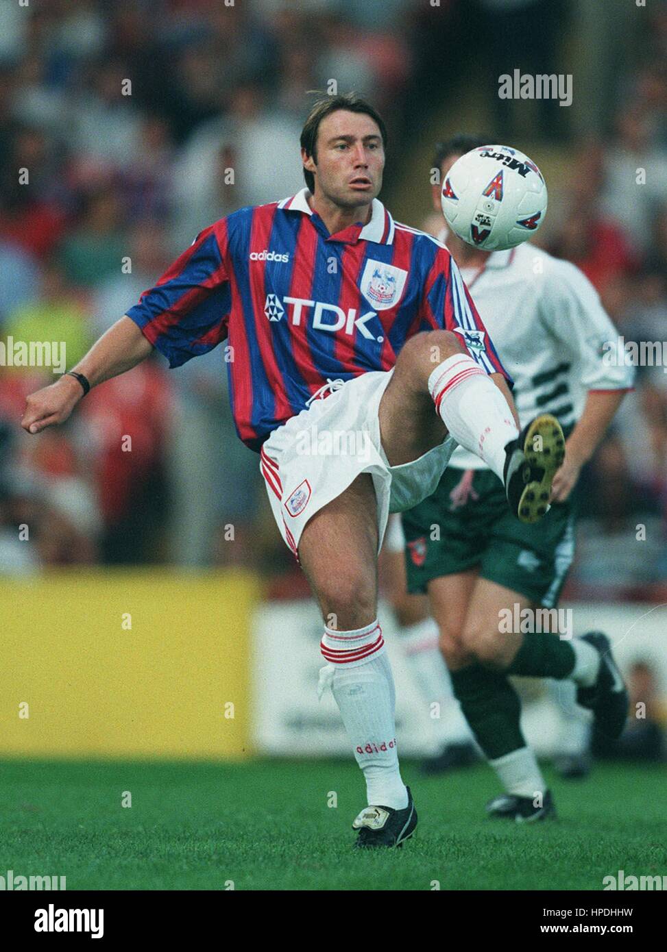 PAUL WARHURST CRYSTAL PALACE FC 13 August 1997 Stock Photo - Alamy