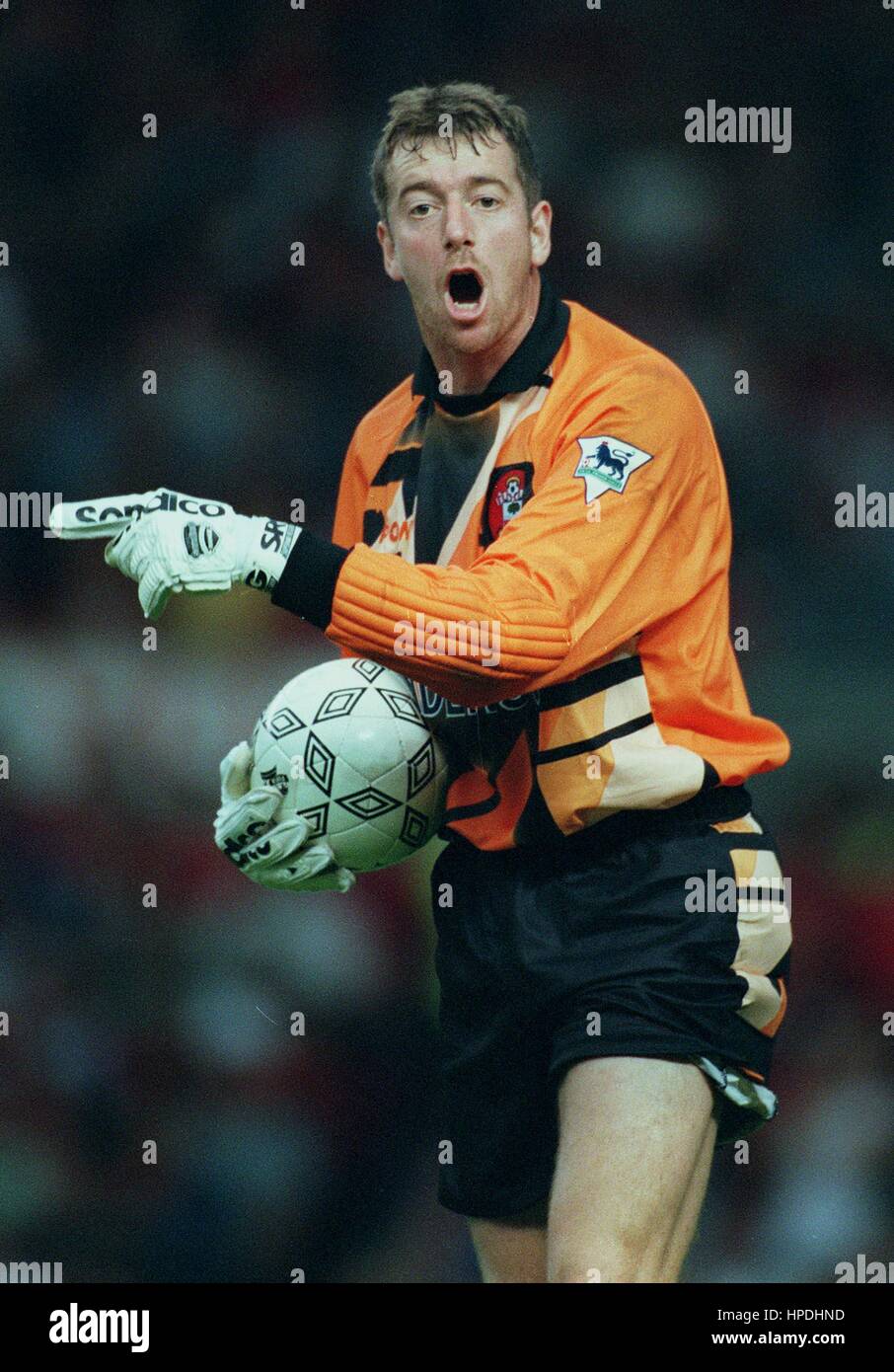 PAUL JONES . SOUTHAMPTON FC 14 August 1997 Stock Photo - Alamy