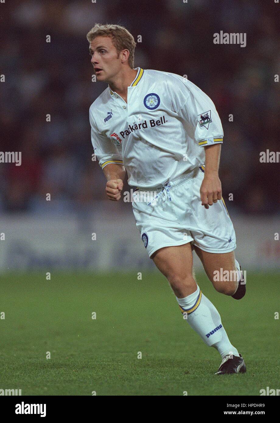 DEREK LILLEY LEEDS UNITED FC 14 August 1997 Stock Photo - Alamy
