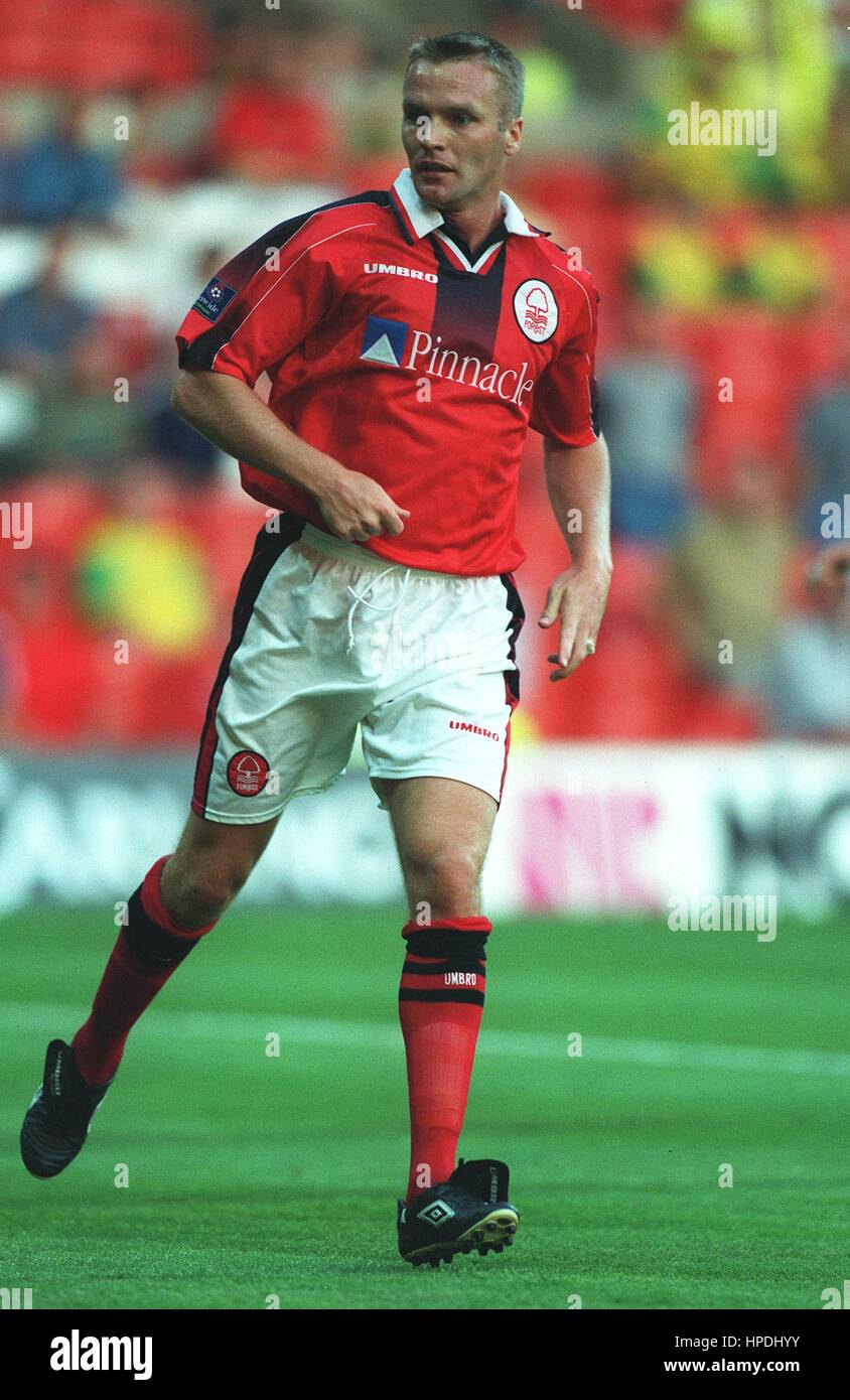 Geoff thomas football hi-res stock photography and images - Alamy