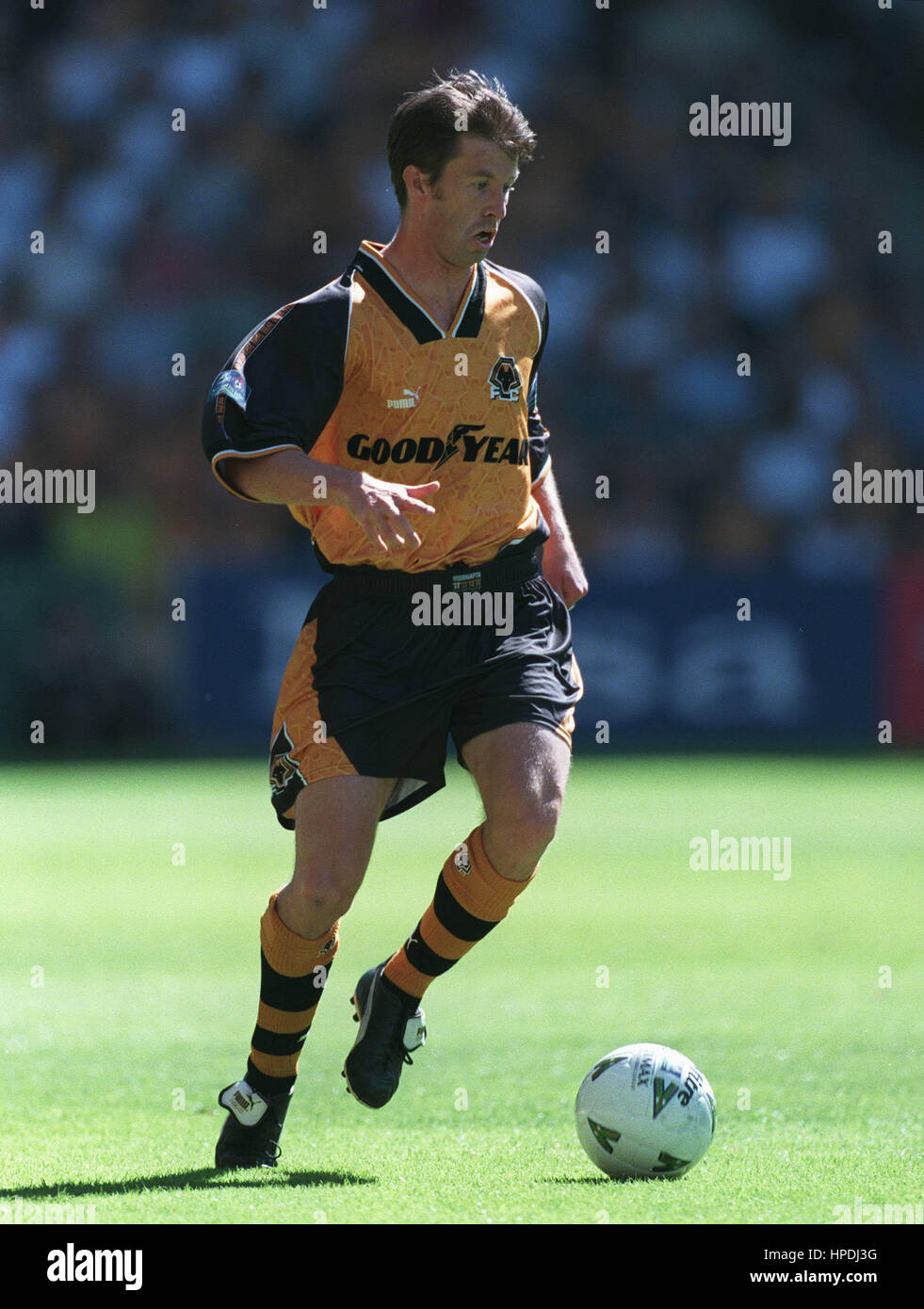 STEVE FROGGATT WOLVERHAMPTON WANDERERS FC 19 August 1997 Stock Photo ...