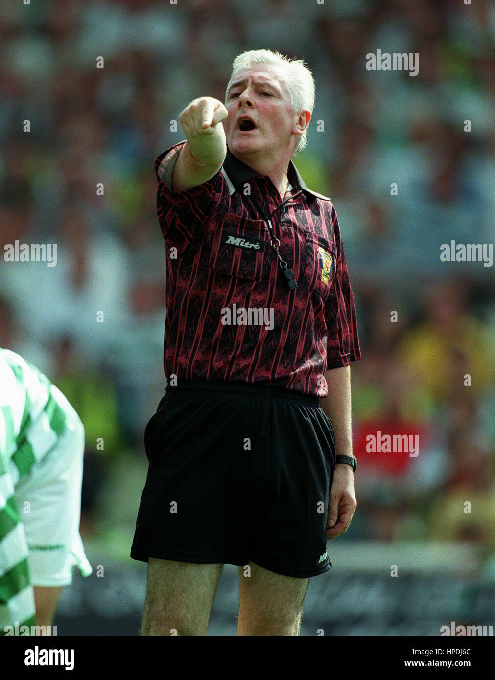 MARTIN CLARK . REFEREE 19 August 1997 Stock Photo - Alamy
