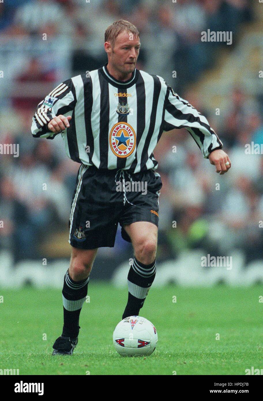 DAVID BATTY NEWCASTLE UNITED FC 23 August 1997 Stock Photo - Alamy