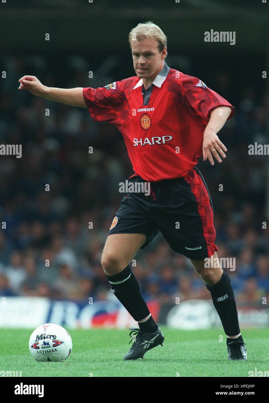 HENNING BERG MANCHESTER UNITED FC 23 August 1997 Stock Photo - Alamy