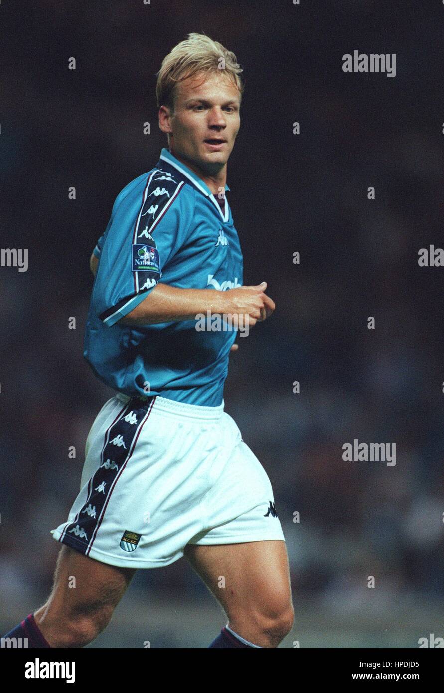 GERARD WIEKENS MANCHESTER CITY FC 24 August 1997 Stock Photo - Alamy