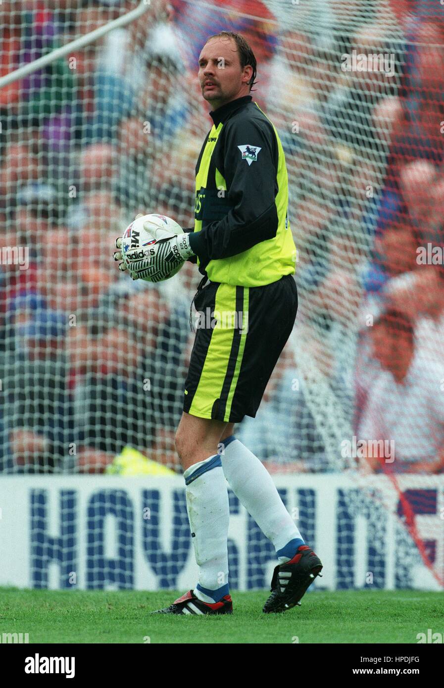 Ed de goey chelsea fc hi-res stock photography and images - Alamy