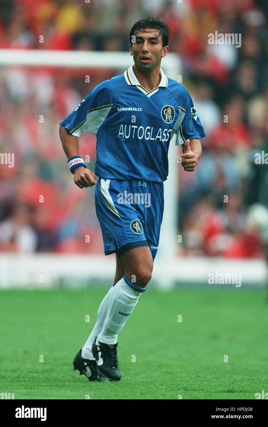 ROBERTO DI MATTEO CHELSEA FC 24 August 1997 Stock Photo - Alamy