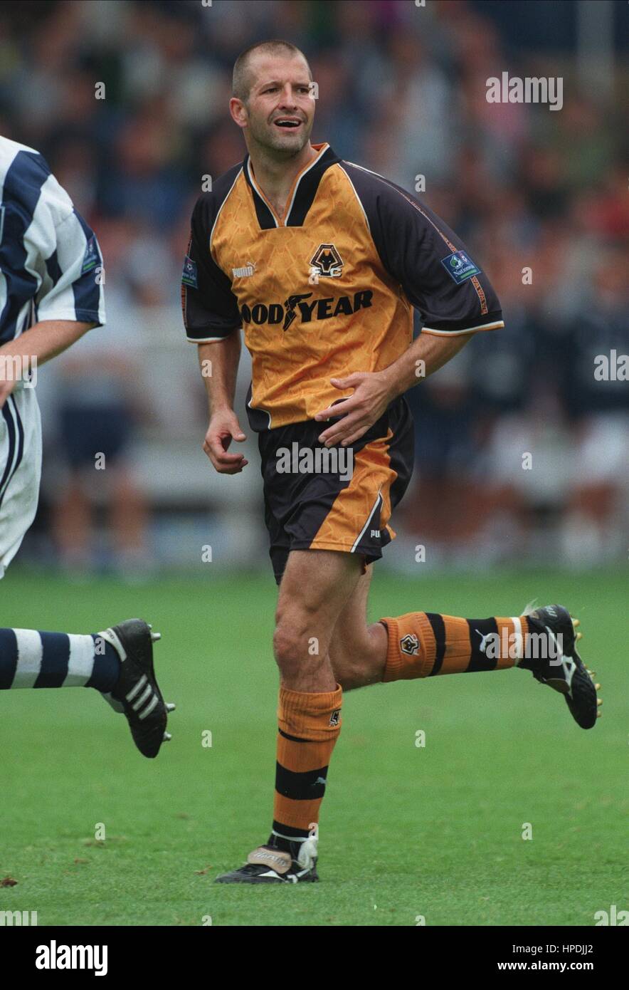STEVE BULL WOLVERHAMPTON WANDERERS FC 25 August 1997 Stock Photo - Alamy