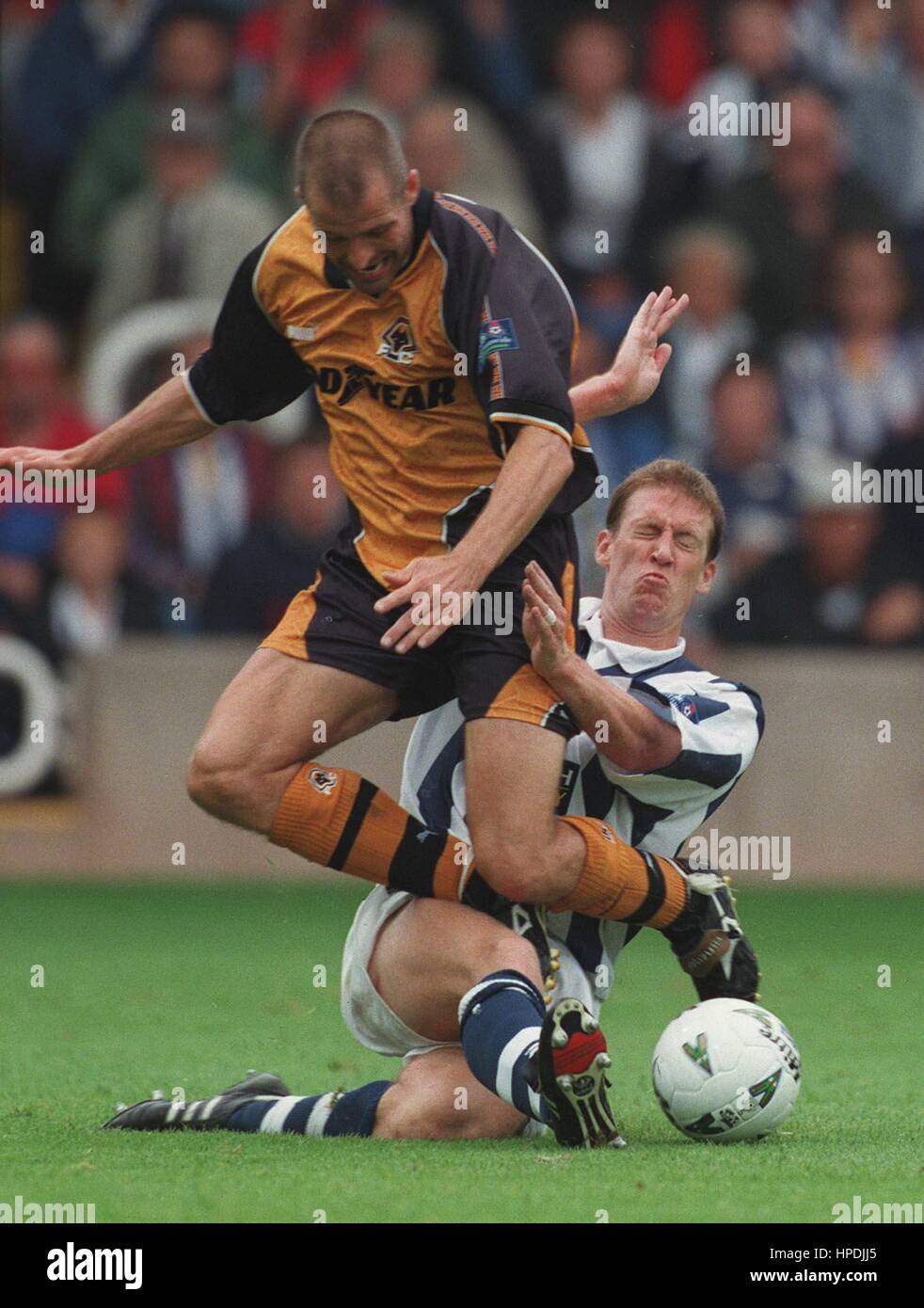 Wolves paul raven hi-res stock photography and images - Alamy