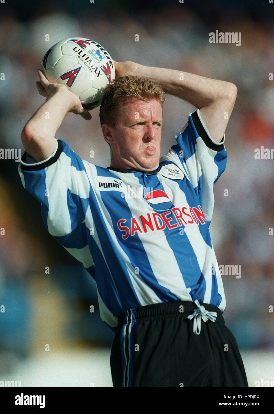 STEVE NICOL SHEFFIELD WEDNESDAY FC 01 September 1997 Stock Photo - Alamy