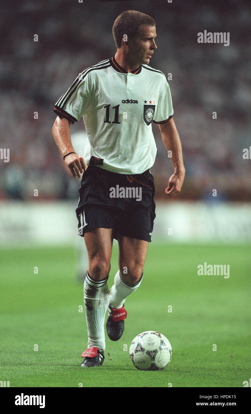 Oliver bierhoff 1997 hi-res stock photography and images - Alamy