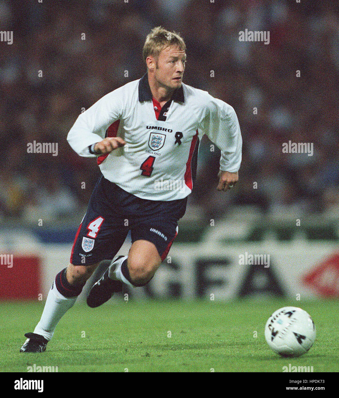 DAVID BATTY ENGLAND & NEWCASTLE UTD FC 11 September 1997 Stock Photo ...