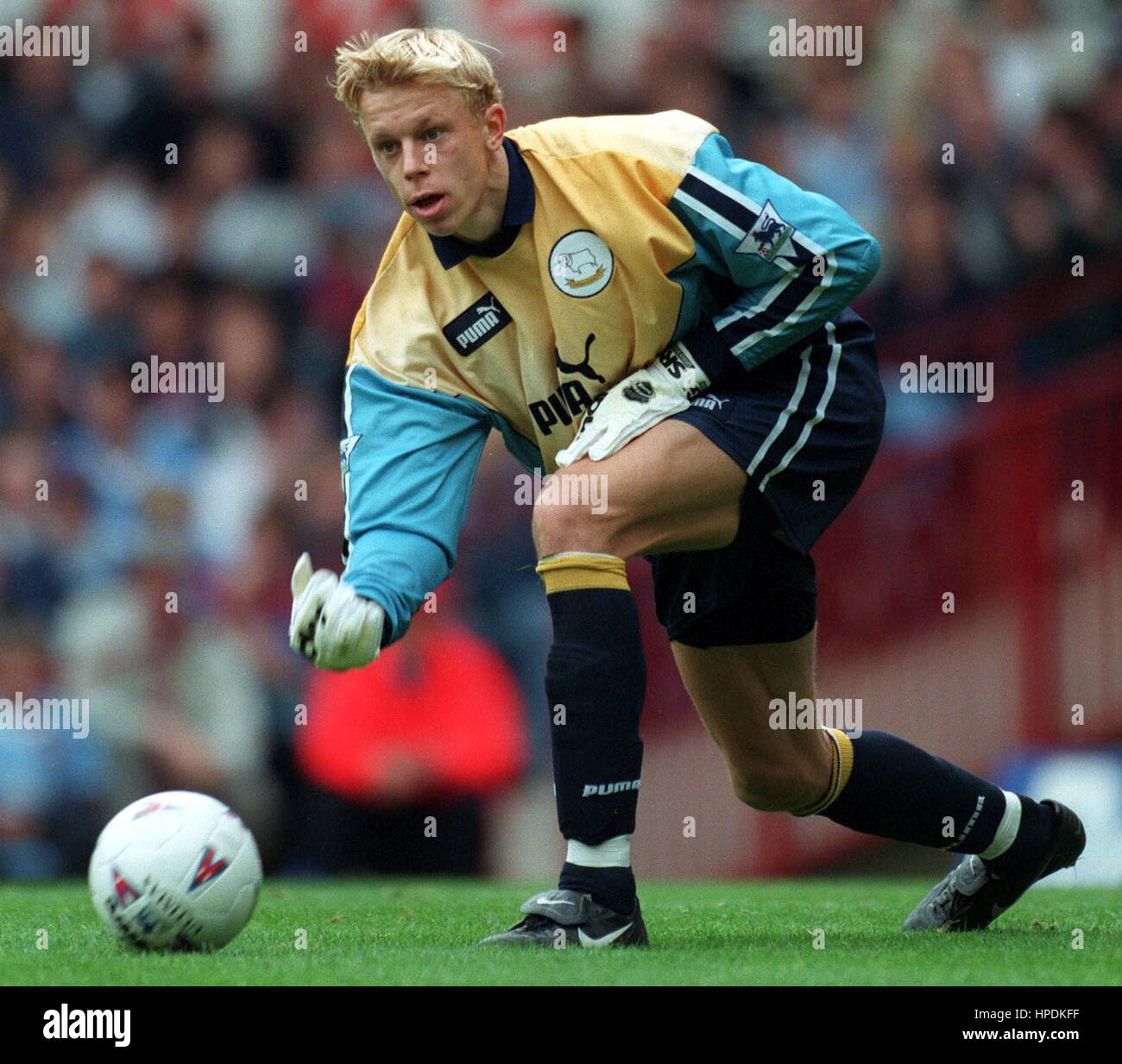 Mart poom hi-res stock photography and images - Alamy