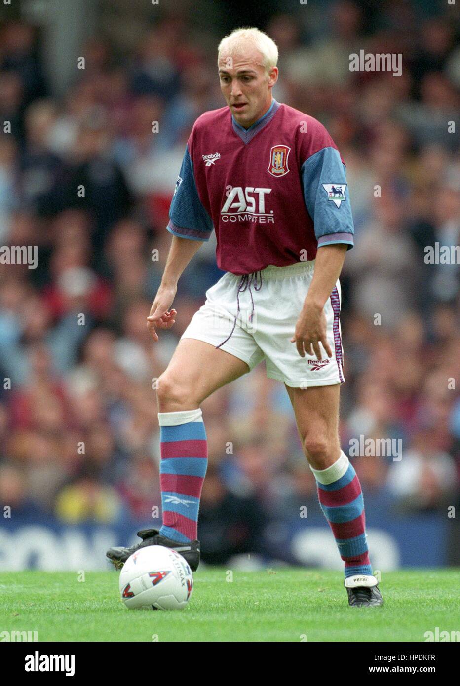 Mark draper aston villa hi-res stock photography and images - Alamy