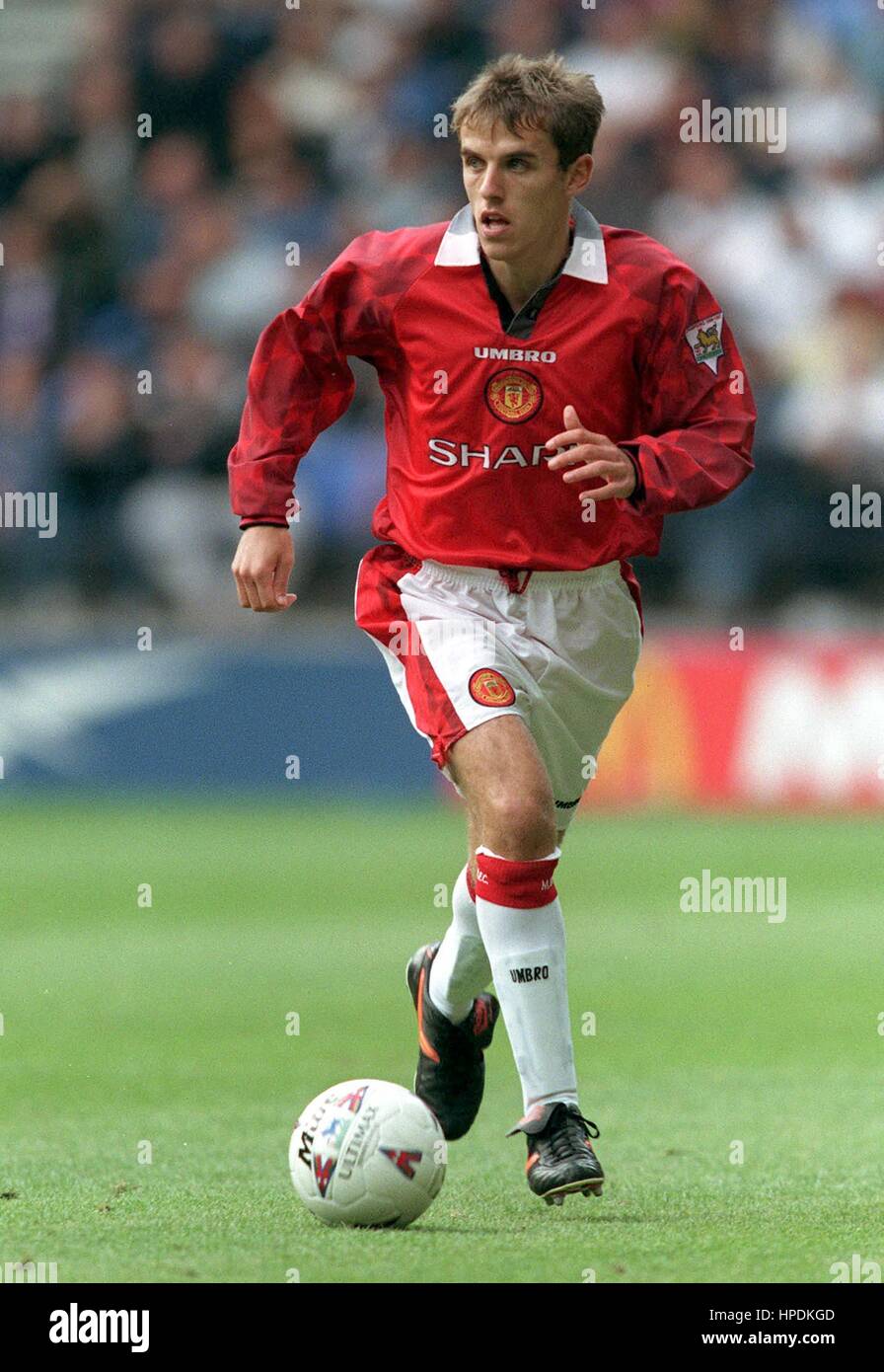 PHILIP NEVILLE MANCHESTER UNITED FC 24 September 1997 Stock Photo - Alamy