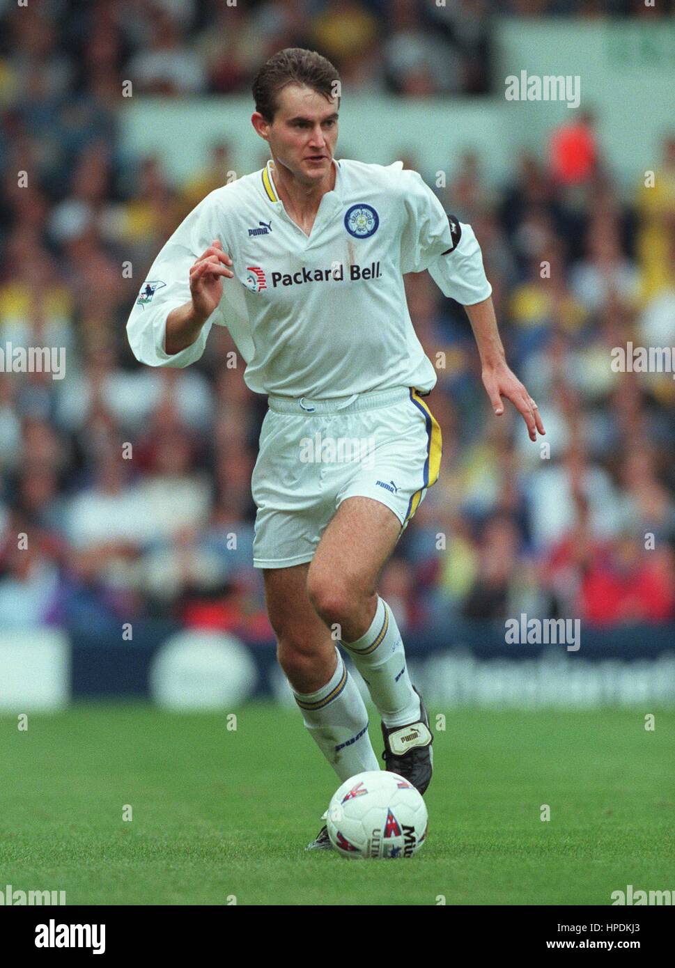 DAVID WETHERALL LEEDS UNITED FC 24 September 1997 Stock Photo - Alamy