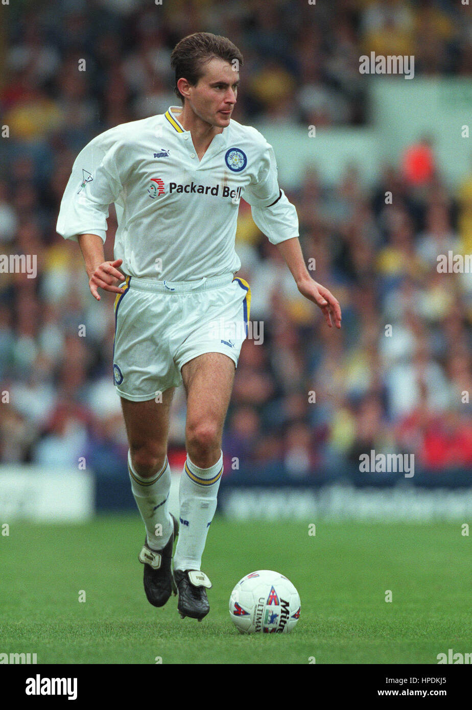 DAVID WETHERALL LEEDS UNITED FC 24 September 1997 Stock Photo - Alamy