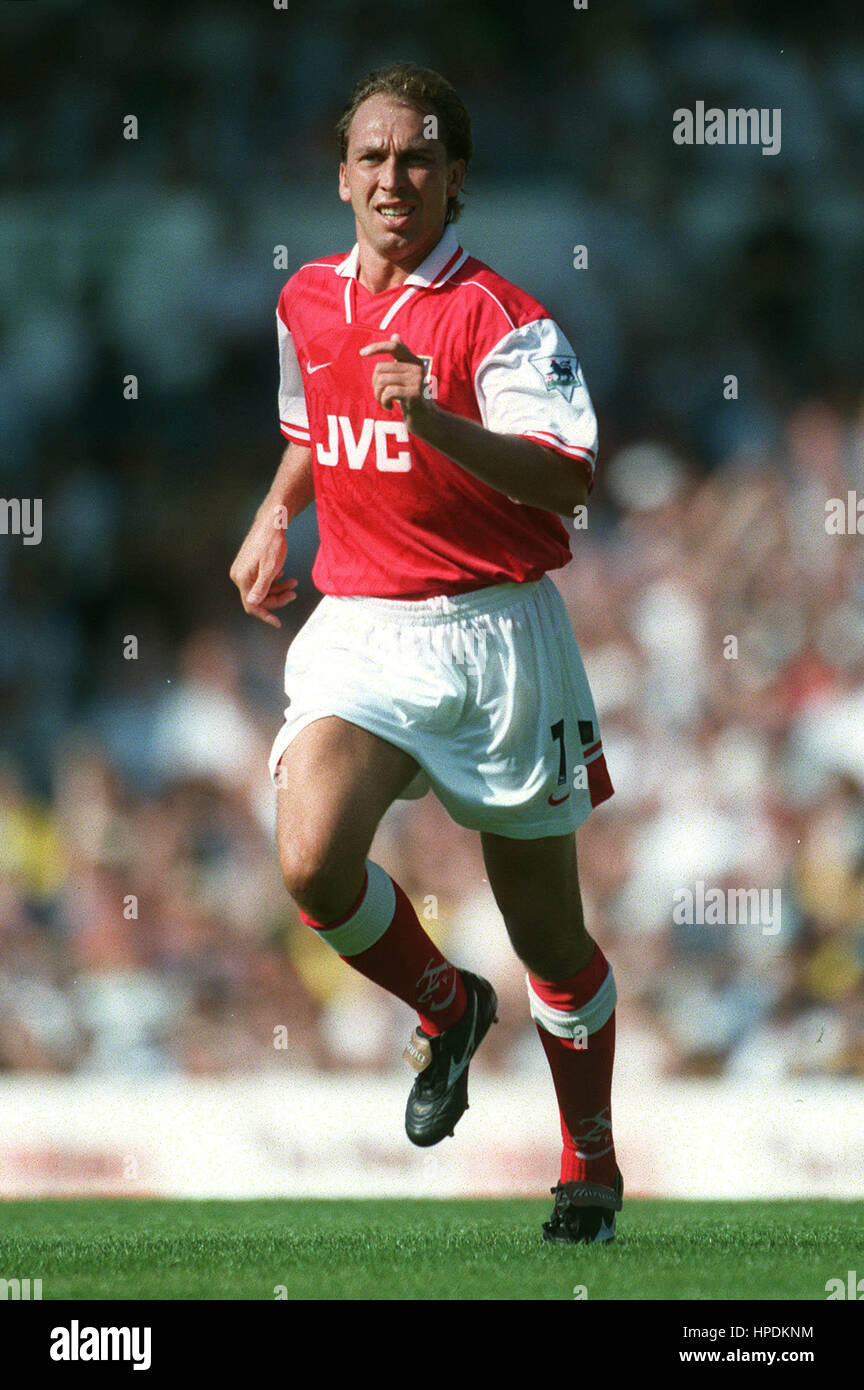 DAVID PLATT ARSENAL FC 25 September 1997 Stock Photo - Alamy