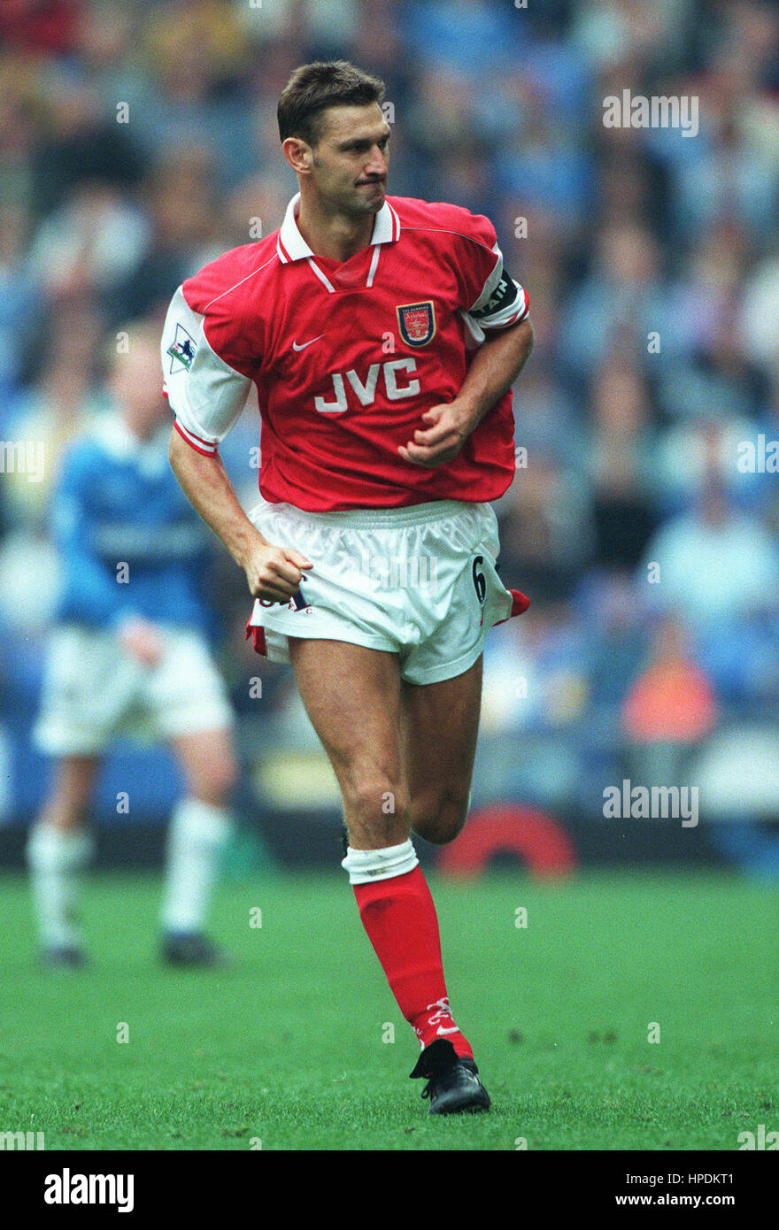 TONY ADAMS ARSENAL FC 29 September 1997 Stock Photo - Alamy