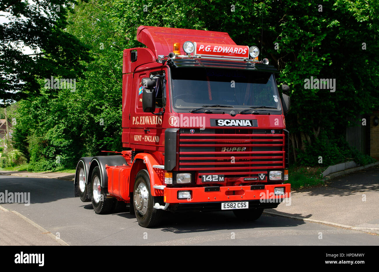 Scania 142m hi-res stock photography and images - Alamy