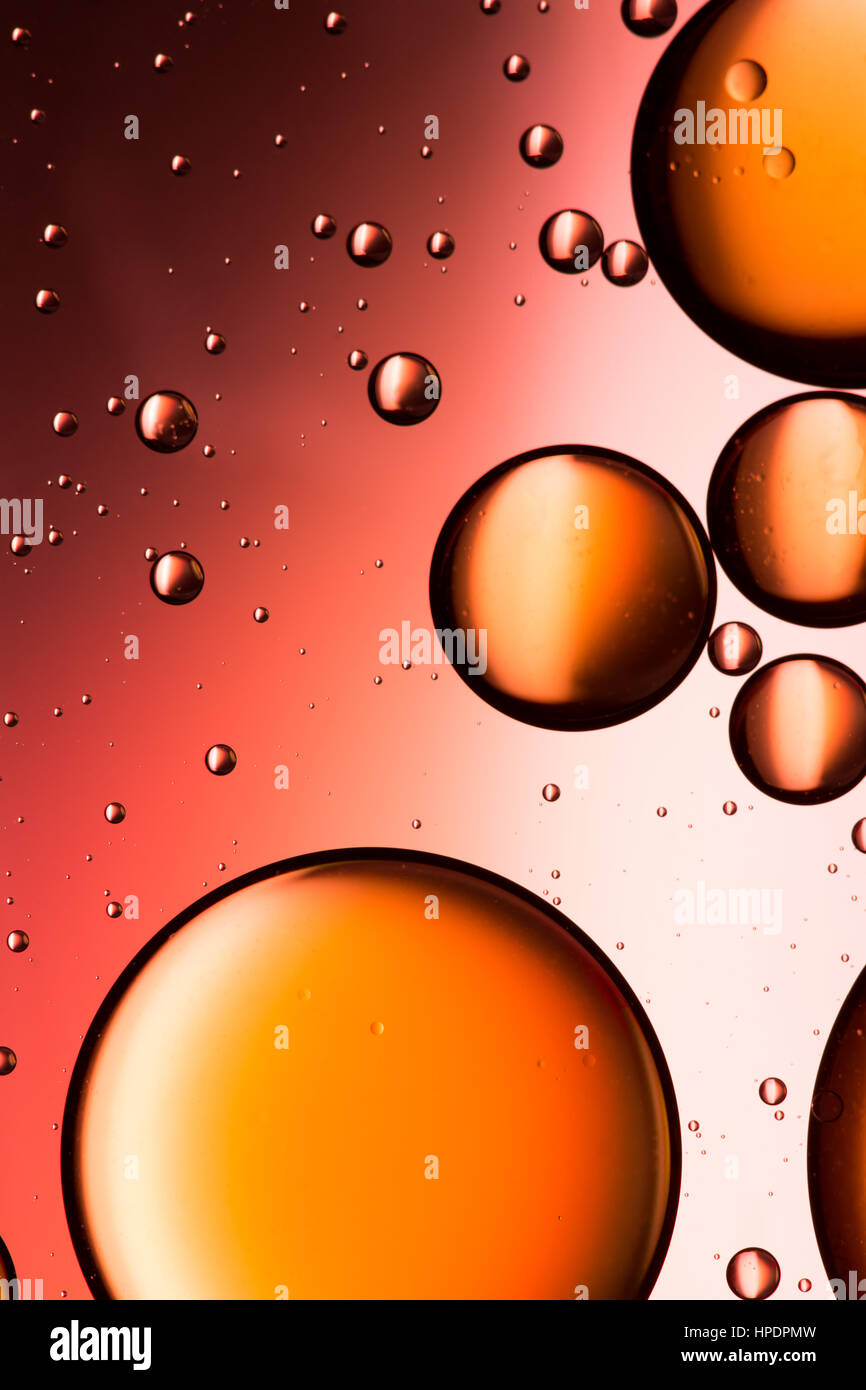 Psychedelic oil and water abstract Stock Photo - Alamy