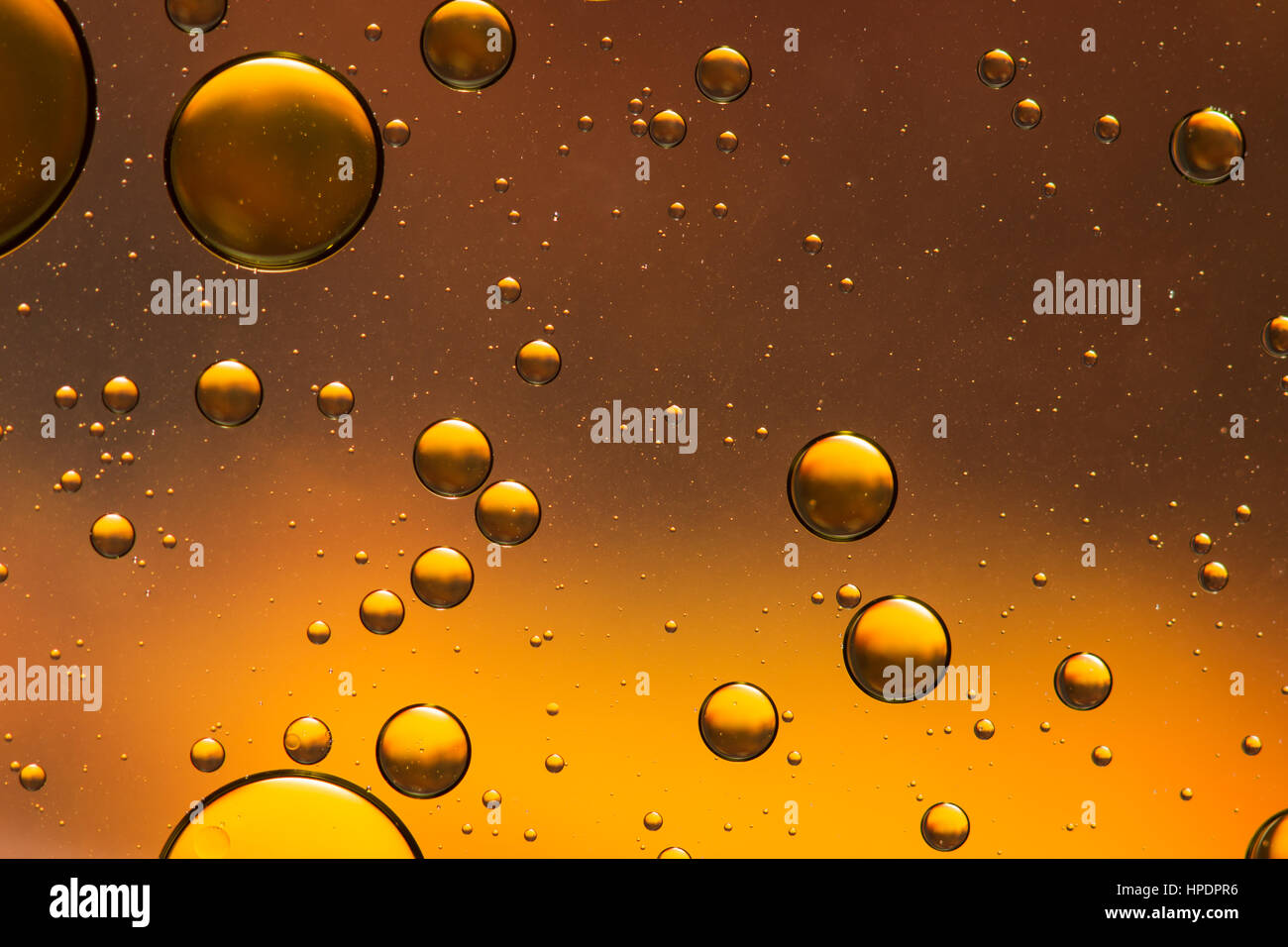 Psychedelic oil and water abstract Stock Photo - Alamy