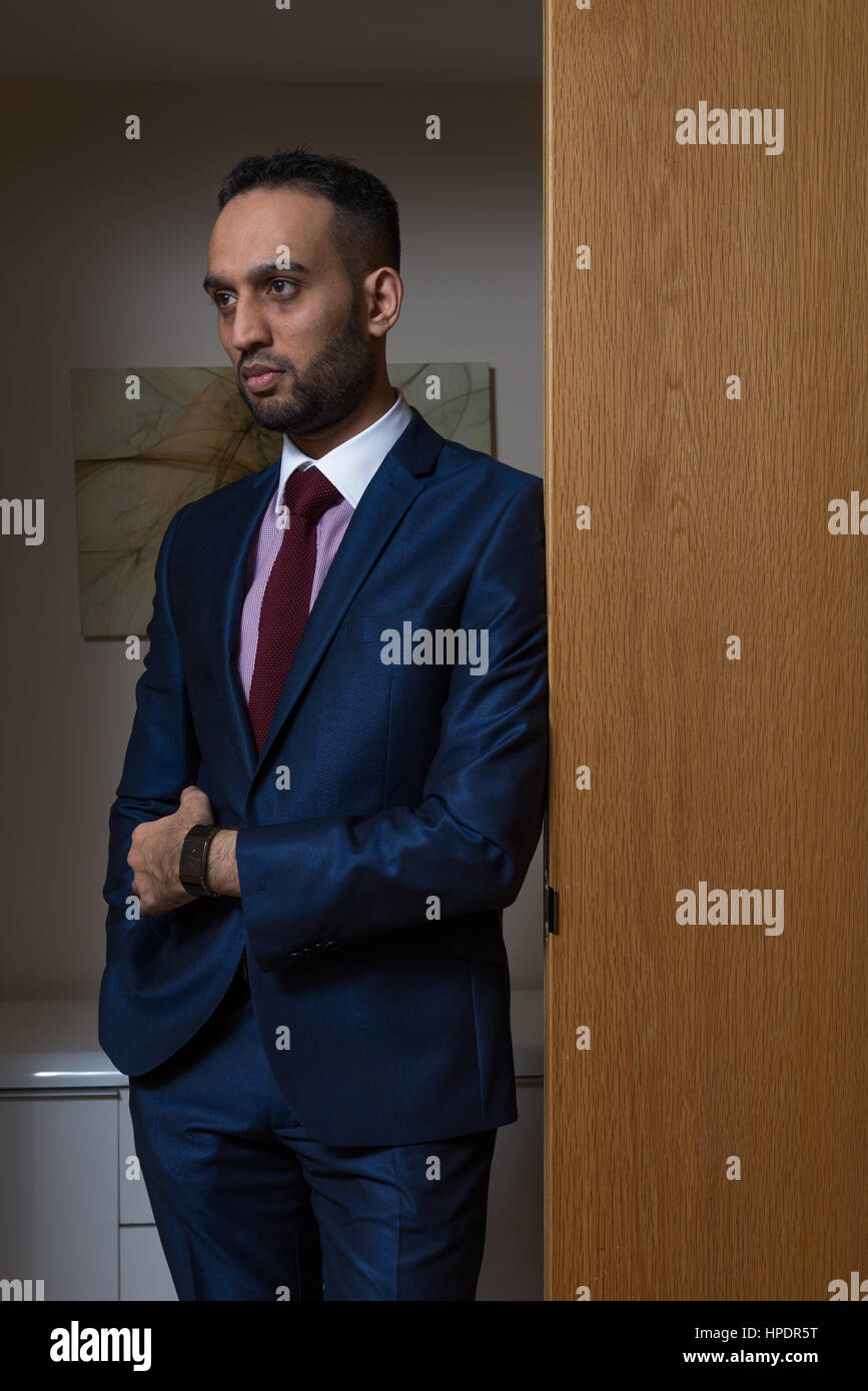 Mens Lifestyle Fashion Suit Model Stock Photo - Alamy
