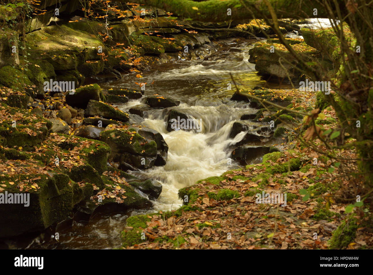 River tumbling hi-res stock photography and images - Alamy