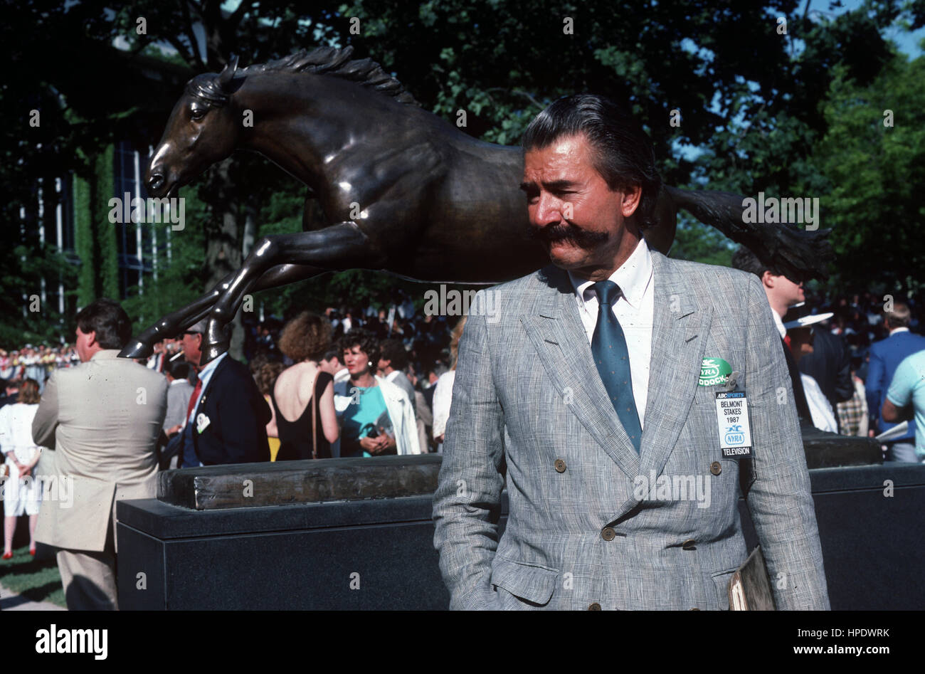 LeRoy Neiman pictured in the 1980s Stock Photo - Alamy