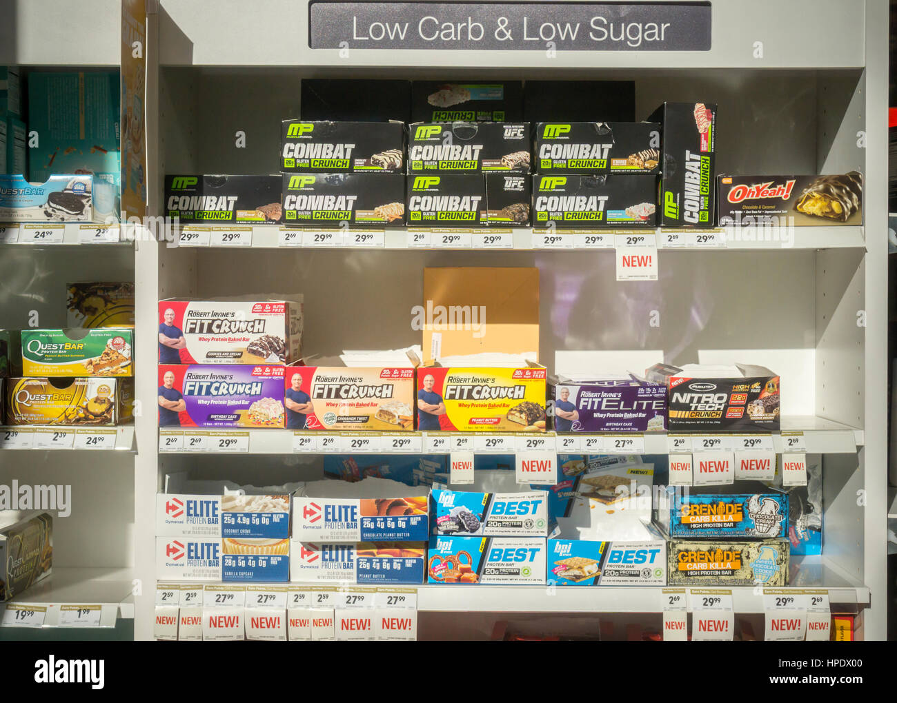 Food labels fat sugar hi-res stock photography and images - Alamy