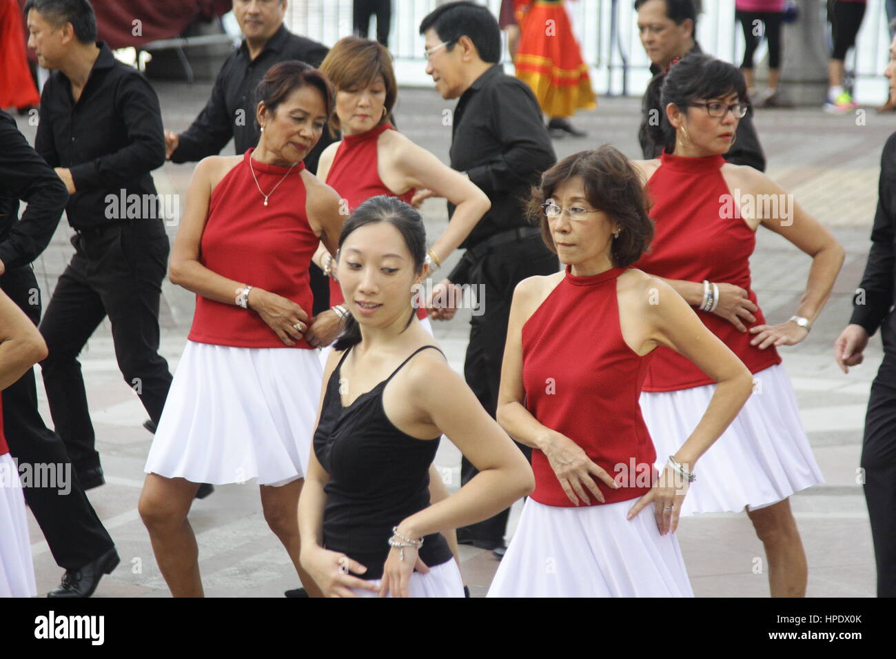 Everyone dances hi-res stock photography and images - Alamy