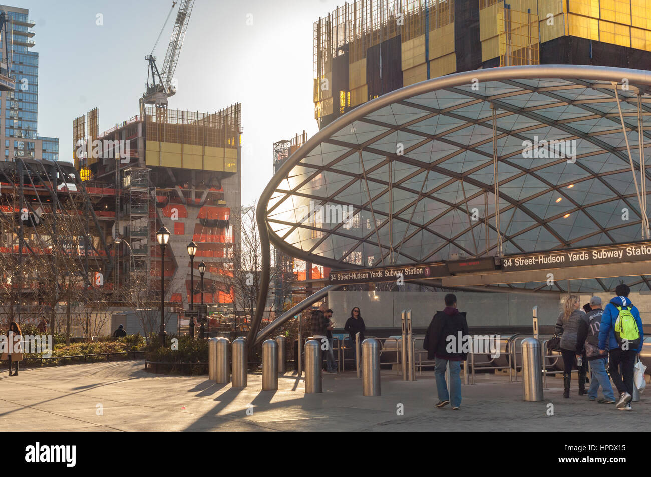 Construction of the Hudson Yards development in New York seen from the ...