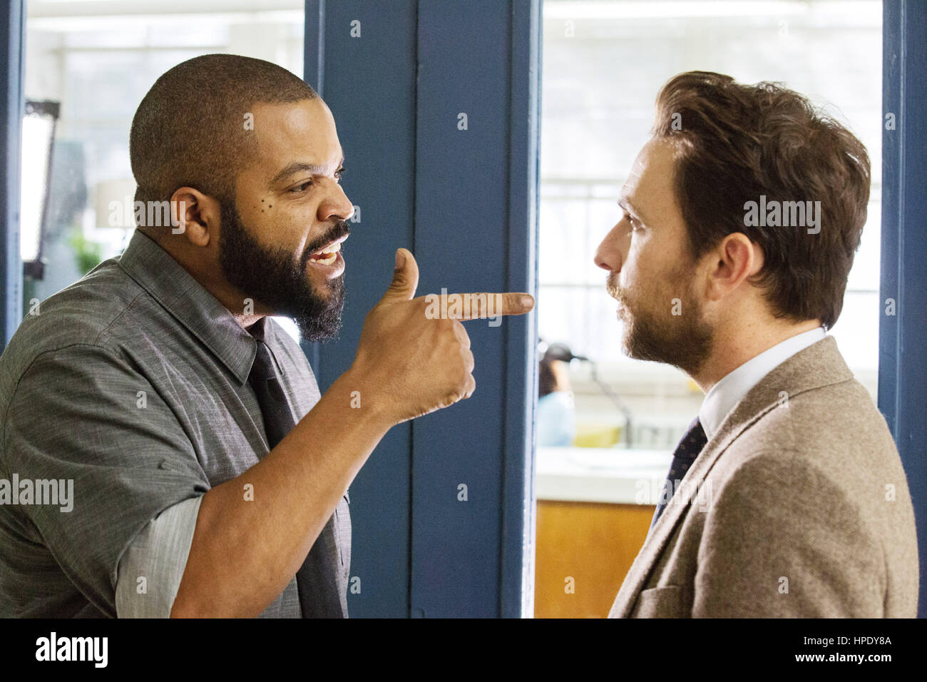 FIST FIGHT, from left: Ice Cube, Charlie Day, 2017. ph: Bob Mahoney ...