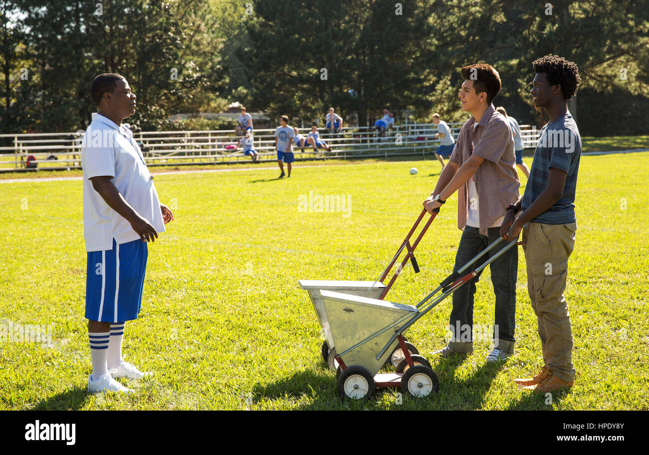 FIST FIGHT, from left: Tracy Morgan, Jose Diaz, Tim Johnson Jr, 2017. ph: Bob Mahoney /© Warner ...