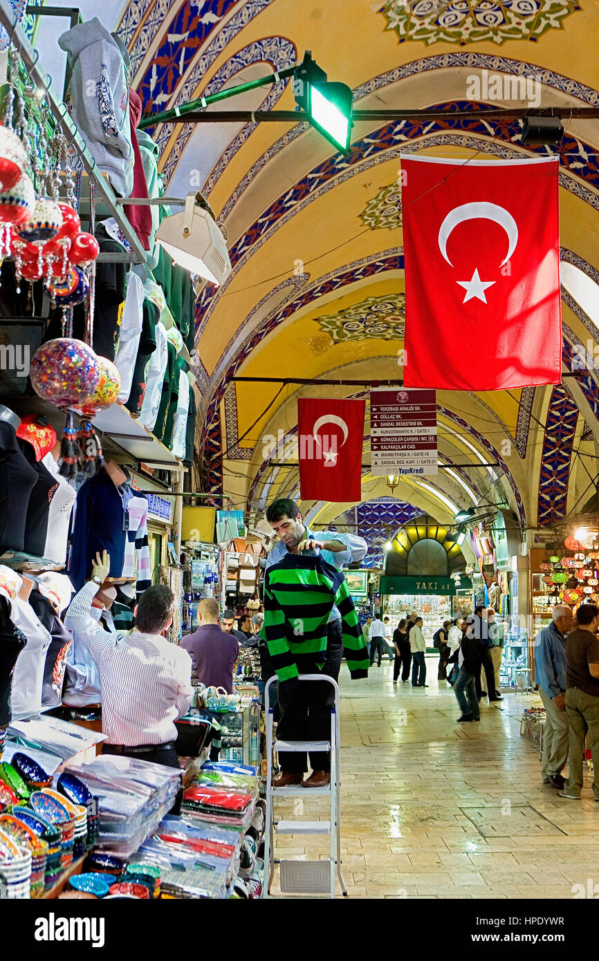 Sellers at Grand Bazaar, Istanbul, Turkey Stock Photo - Alamy