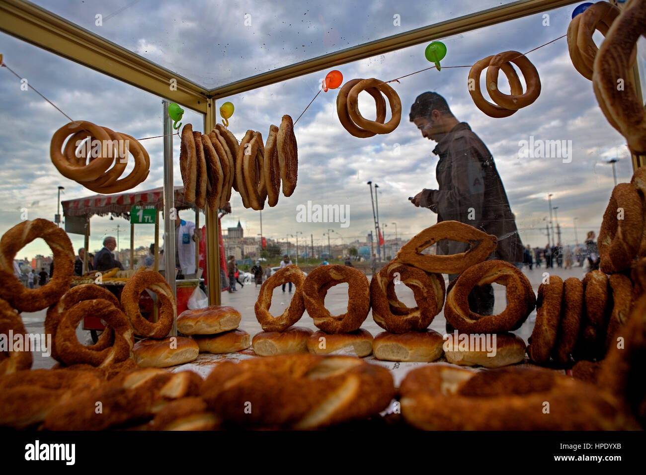 stall of simit bread in Eminonu square, Istanbul, Turkey Stock Photo ...